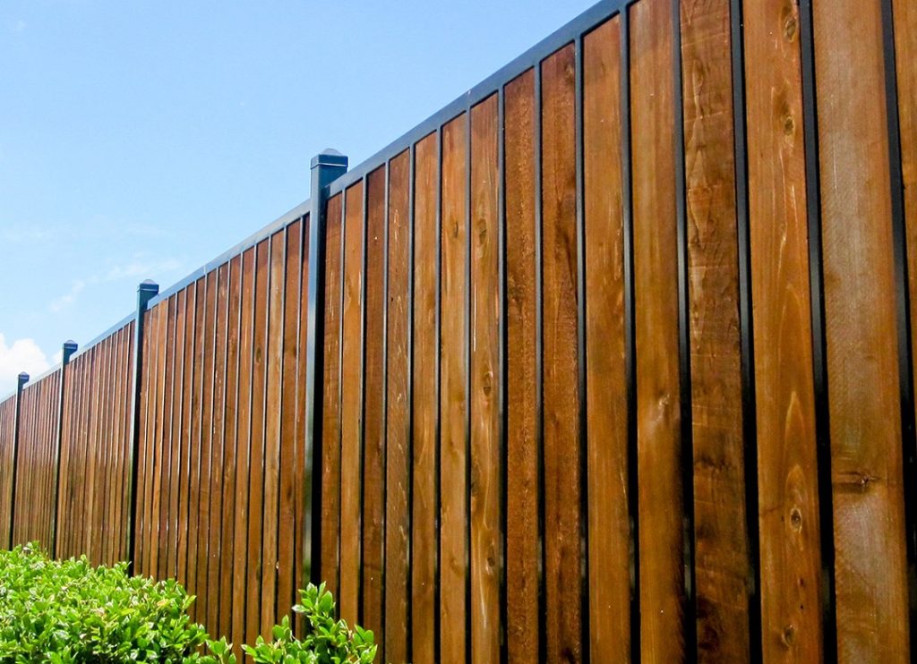 How Far Apart Do You Put Fence Posts for Privacy Fences – Healthy House ...